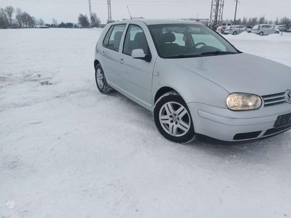 Pelēks Volkswagen Golf 2003 Marijampole, ar dzinēja tilpumu 1.90 L un nobraukumu 269 tūkst. km par 2350 €, foto 6 vietnē AUTOMOTO.COM.LV