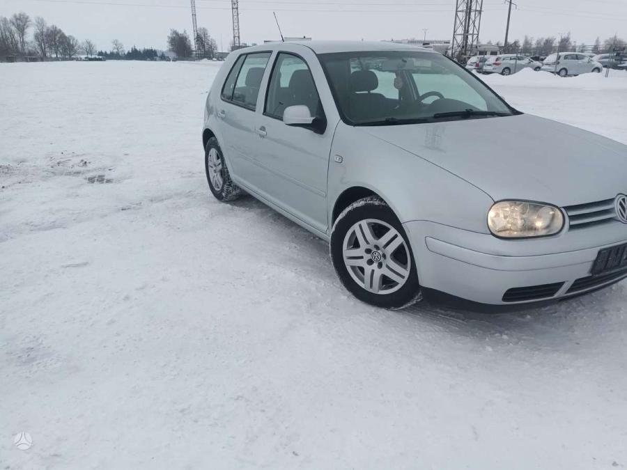 Grey Volkswagen Golf 2003 in Marijampole, with an engine capacity of 1.90 L and mileage of 269 thousand km for 2350 €, photo 6 on AUTOMOTO.COM.LV