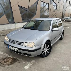 Pelēks Volkswagen Golf 2003 Šauļi, ar dzinēja tilpumu 2.00 L un nobraukumu 270 tūkst. km par 850 €, foto  vietnē AUTOMOTO.COM.LV