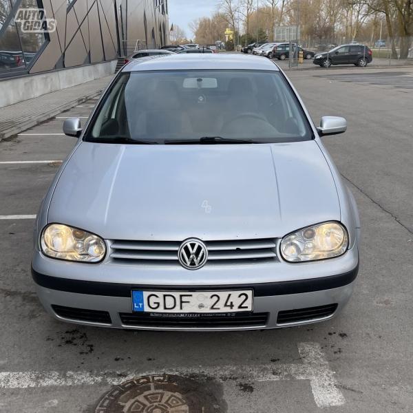 Pelēks Volkswagen Golf 2003 Šauļi, ar dzinēja tilpumu 2.00 L un nobraukumu 270 tūkst. km par 850 €, foto 5 vietnē AUTOMOTO.COM.LV