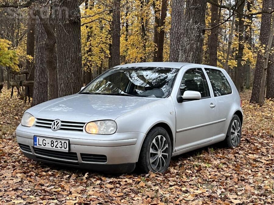 Pelēks Volkswagen Golf 2003 Jelgava, ar dzinēja tilpumu 1.90 L un nobraukumu 350 tūkst. km par 1200 €, foto 1 vietnē AUTOMOTO.COM.LV