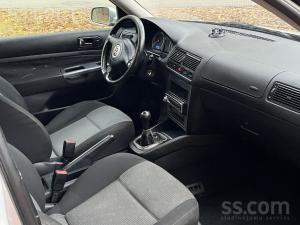 Pelēks Volkswagen Golf 2003 Jelgava, ar dzinēja tilpumu 1.90 L un nobraukumu 350 tūkst. km par 1200 €, foto 11 vietnē AUTOMOTO.COM.LV