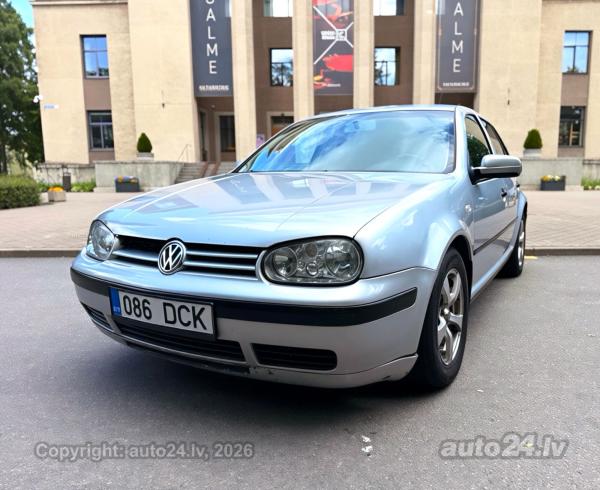 Grey Volkswagen Golf 2003 in Tallinn, with an engine capacity of 1.60 L and mileage of 200 thousand km for 1499 €, photo 1 on AUTOMOTO.COM.LV