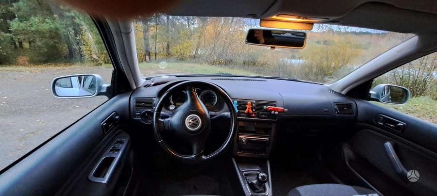 Pelēks Volkswagen Golf 2003 Panevēža, ar dzinēja tilpumu 1.90 L un nobraukumu 270 tūkst. km par 1500 €, foto 8 vietnē AUTOMOTO.COM.LV