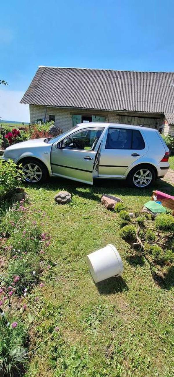 Серый Фольксваген Гольф 2003 в Пренай, объемом двигателя 1.90 л и пробегом 406 тыс. км за 1500 €, фото 2 на AUTOMOTO.COM.LV