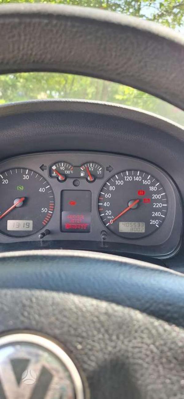 Grey Volkswagen Golf 2003 in Prienai, with an engine capacity of 1.90 L and mileage of 406 thousand km for 1500 €, photo 5 on AUTOMOTO.COM.LV