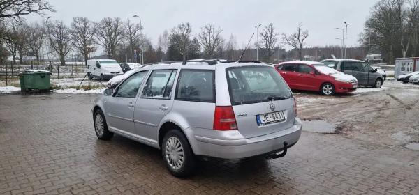 Grey Volkswagen Golf 2003 in Valmiera, with an engine capacity of 1.90 L and mileage of 377 thousand km for 1300 €, photo 4 on AUTOMOTO.COM.LV