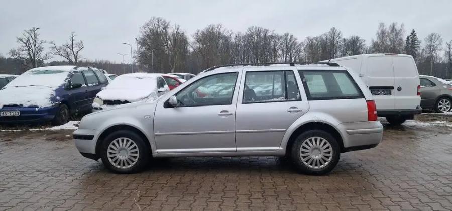 Grey Volkswagen Golf 2003 in Valmiera, with an engine capacity of 1.90 L and mileage of 377 thousand km for 1300 €, photo 6 on AUTOMOTO.COM.LV