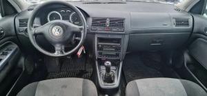 Grey Volkswagen Golf 2003 in Valmiera, with an engine capacity of 1.90 L and mileage of 377 thousand km for 1300 €, photo 8 on AUTOMOTO.COM.LV