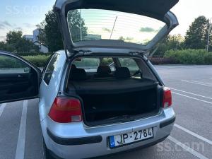 Grey Volkswagen Golf 2003 in Riga, with an engine capacity of 1.90 L and mileage of 390 thousand km for 1000 €, photo 12 on AUTOMOTO.COM.LV