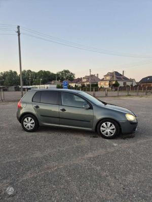 Pelēks Volkswagen Golf 2003 Vilkaviškis, ar dzinēja tilpumu 1.90 L un nobraukumu 374 tūkst. km par 850 €, foto 3 vietnē AUTOMOTO.COM.LV
