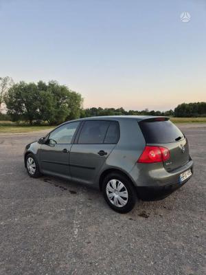 Pelēks Volkswagen Golf 2003 Vilkaviškis, ar dzinēja tilpumu 1.90 L un nobraukumu 374 tūkst. km par 850 €, foto 5 vietnē AUTOMOTO.COM.LV