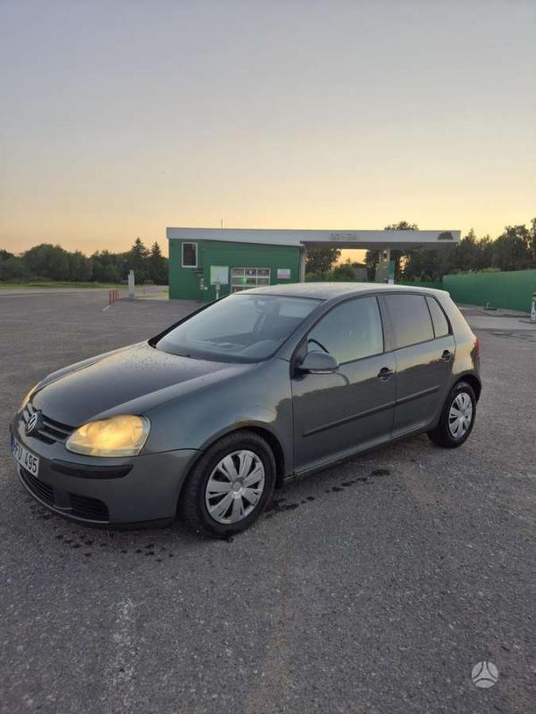Grey Volkswagen Golf 2003 in Vilkaviskis, with an engine capacity of 1.90 L and mileage of 374 thousand km for 850 €, photo 5 on AUTOMOTO.COM.LV
