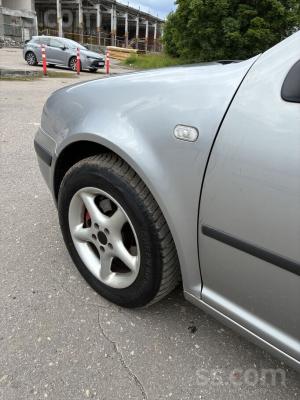 Grey Volkswagen Golf 2003 in Riga, with an engine capacity of 1.90 L and mileage of 254 thousand km for 2450 €, photo 13 on AUTOMOTO.COM.LV