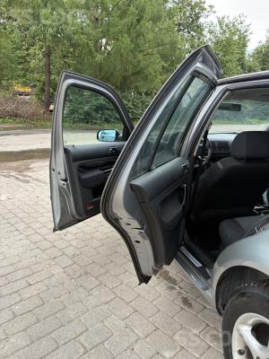 Grey Volkswagen Golf 2003 in Riga, with an engine capacity of 1.90 L and mileage of 254 thousand km for 2450 €, photo 17 on AUTOMOTO.COM.LV