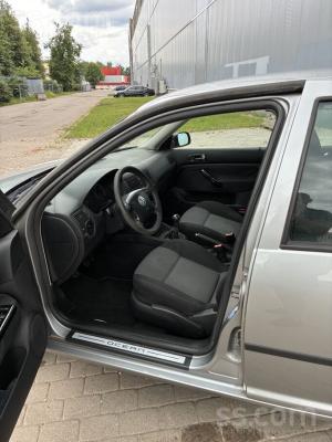 Grey Volkswagen Golf 2003 in Riga, with an engine capacity of 1.90 L and mileage of 254 thousand km for 2450 €, photo 19 on AUTOMOTO.COM.LV