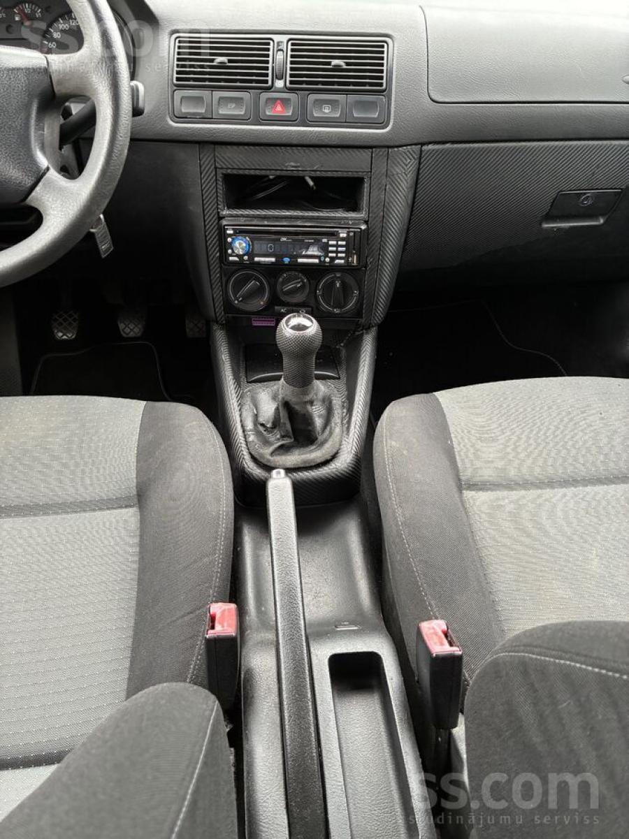 Grey Volkswagen Golf 2003 in Riga, with an engine capacity of 1.90 L and mileage of 254 thousand km for 2450 €, photo 21 on AUTOMOTO.COM.LV