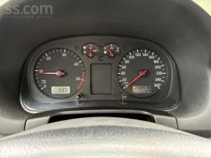 Grey Volkswagen Golf 2003 in Riga, with an engine capacity of 1.90 L and mileage of 254 thousand km for 2450 €, photo 22 on AUTOMOTO.COM.LV