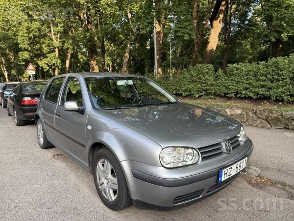 Pelēks Volkswagen Golf 2003 Rīga, ar dzinēja tilpumu 1.60 L un nobraukumu 230 tūkst. km par 1650 €, foto 2 vietnē AUTOMOTO.COM.LV