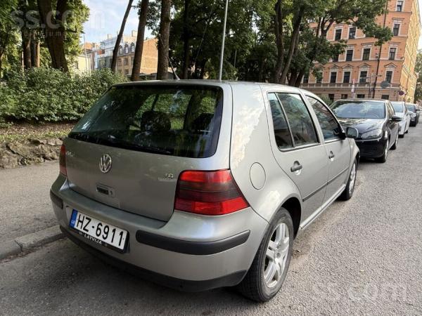 Pelēks Volkswagen Golf 2003 Rīga, ar dzinēja tilpumu 1.60 L un nobraukumu 230 tūkst. km par 1650 €, foto 3 vietnē AUTOMOTO.COM.LV