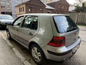 Pelēks Volkswagen Golf 2003 Rīga, ar dzinēja tilpumu 1.60 L un nobraukumu 230 tūkst. km par 1650 €, foto 5 vietnē AUTOMOTO.COM.LV