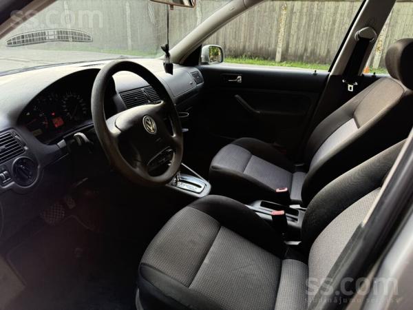 Pelēks Volkswagen Golf 2003 Rīga, ar dzinēja tilpumu 1.60 L un nobraukumu 230 tūkst. km par 1650 €, foto 6 vietnē AUTOMOTO.COM.LV