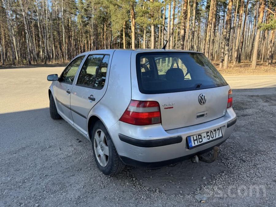 Pelēks Volkswagen Golf 2003 Rīga, ar dzinēja tilpumu 1.90 L un nobraukumu 570 tūkst. km par 1000 €, foto 7 vietnē AUTOMOTO.COM.LV