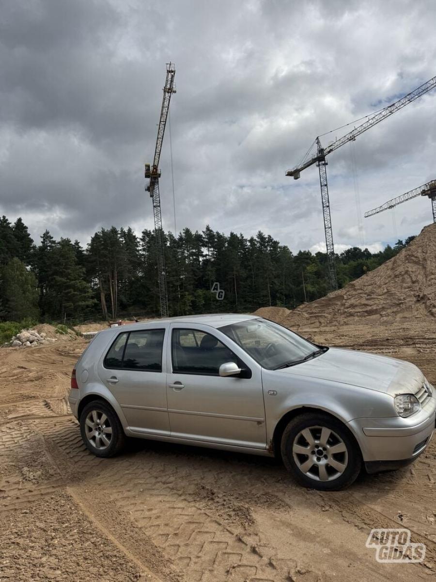 Grey Volkswagen Golf 2003 in Vilnius, with an engine capacity of 1.90 L and mileage of 351 thousand km for 600 €, photo 1 on AUTOMOTO.COM.LV