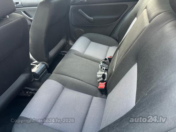Grey Volkswagen Golf 2003 in Tallinn, with an engine capacity of 1.90 L and mileage of 279 thousand km for 3500 €, photo 6 on AUTOMOTO.COM.LV