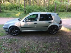 Grey Volkswagen Golf 2003 in Vilnius, with an engine capacity of 1.90 L and mileage of 385 thousand km for 1000 €, photo 4 on AUTOMOTO.COM.LV