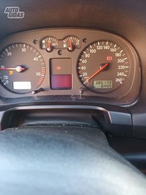 Grey Volkswagen Golf 2003 in Vilnius, with an engine capacity of 1.90 L and mileage of 385 thousand km for 1000 €, photo 12 on AUTOMOTO.COM.LV