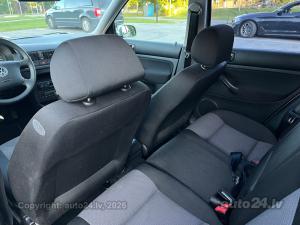 Grey Volkswagen Golf 2003 in Saue, with an engine capacity of 1.90 L and mileage of 291 thousand km for 2200 €, photo 7 on AUTOMOTO.COM.LV