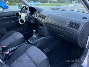 Grey Volkswagen Golf 2003 in Saue, with an engine capacity of 1.90 L and mileage of 291 thousand km for 2200 €, photo 10 on AUTOMOTO.COM.LV