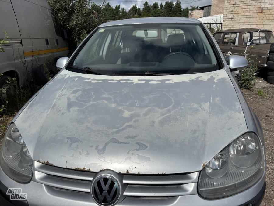 Grey Volkswagen Golf 2003 in Utena, with an engine capacity of 2.00 L and mileage of 370 thousand km for 550 €, photo 8 on AUTOMOTO.COM.LV