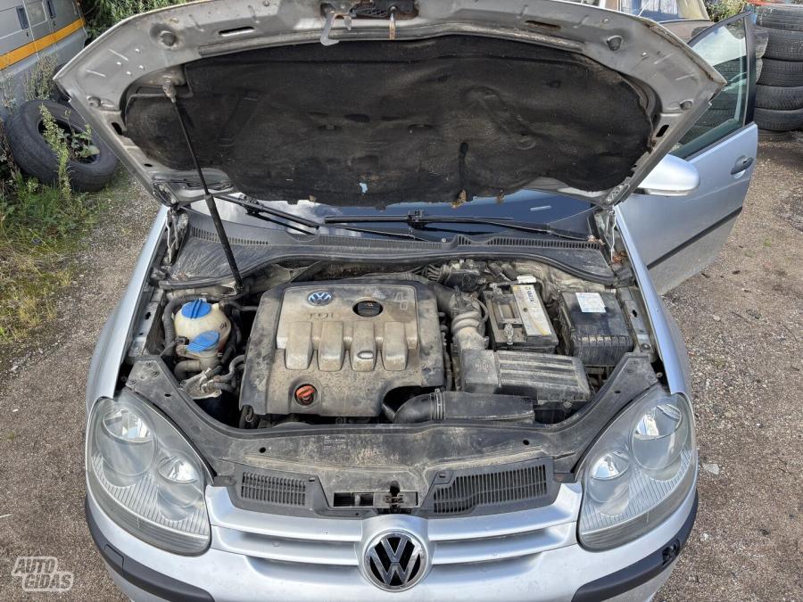 Grey Volkswagen Golf 2003 in Utena, with an engine capacity of 2.00 L and mileage of 370 thousand km for 550 €, photo 10 on AUTOMOTO.COM.LV