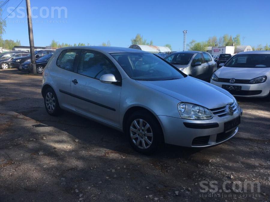 Grey Volkswagen Golf 2004 in Riga, with an engine capacity of 1.40 L and mileage of 0 thousand km for 2500 €, photo 2 on AUTOMOTO.COM.LV
