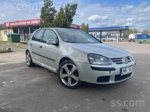 Pelēks Volkswagen Golf 2004 Cēsis, ar dzinēja tilpumu 1.40 L un nobraukumu 335 tūkst. km par 850 €, foto 2 vietnē AUTOMOTO.COM.LV