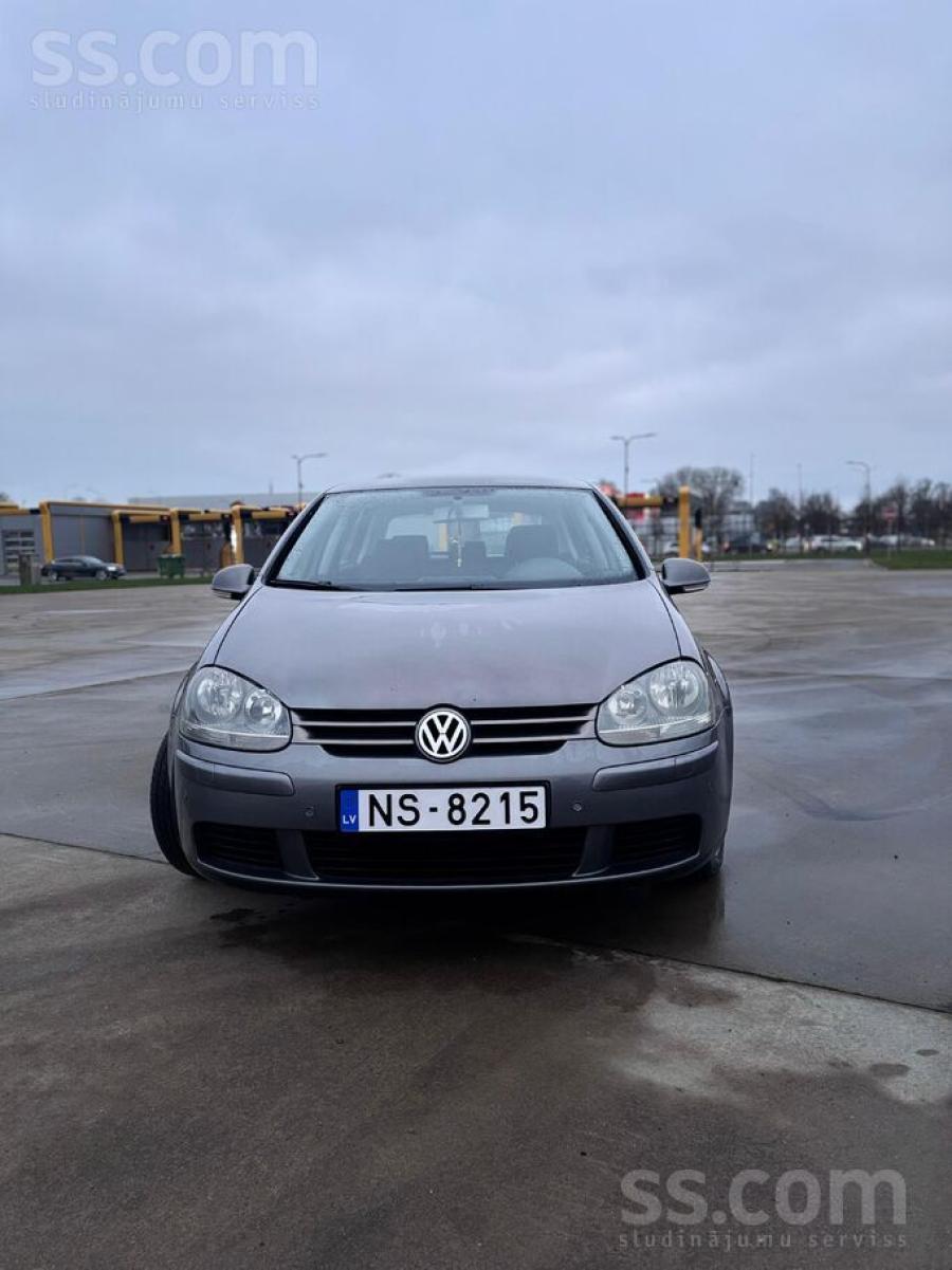 Grey Volkswagen Golf 2004 in Liepaja, with an engine capacity of 1.90 L and mileage of 281 thousand km for 2300 €, photo 2 on AUTOMOTO.COM.LV