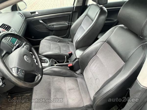 Pelēks Volkswagen Golf 2004 Tartu, ar dzinēja tilpumu 1.90 L un nobraukumu 341 tūkst. km par 1900 €, foto 7 vietnē AUTOMOTO.COM.LV