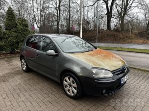 Grey Volkswagen Golf 2004 in Riga, with an engine capacity of 1.60 L and mileage of 288 thousand km for 850 €, photo  on AUTOMOTO.COM.LV