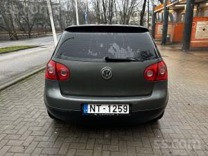Grey Volkswagen Golf 2004 in Riga, with an engine capacity of 1.60 L and mileage of 288 thousand km for 850 €, photo 4 on AUTOMOTO.COM.LV