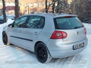 Pelēks Volkswagen Golf 2004 Tartu, ar dzinēja tilpumu 1.90 L un nobraukumu 490 tūkst. km par 1990 €, foto 5 vietnē AUTOMOTO.COM.LV
