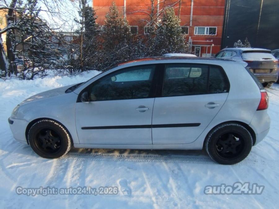Pelēks Volkswagen Golf 2004 Tartu, ar dzinēja tilpumu 1.90 L un nobraukumu 490 tūkst. km par 1990 €, foto 6 vietnē AUTOMOTO.COM.LV