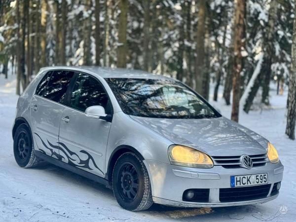 Pelēks Volkswagen Golf 2004 Radviliškis, ar dzinēja tilpumu 2.00 L un nobraukumu 333 tūkst. km par 1100 €, foto 1 vietnē AUTOMOTO.COM.LV