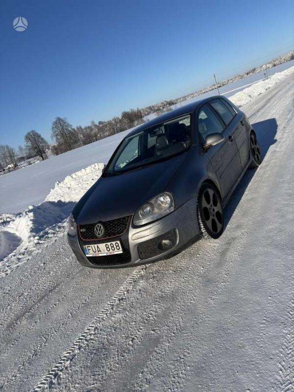 Grey Volkswagen Golf 2004 in Varena, with an engine capacity of 2.00 L and mileage of 484 thousand km for 3000 €, photo 1 on AUTOMOTO.COM.LV