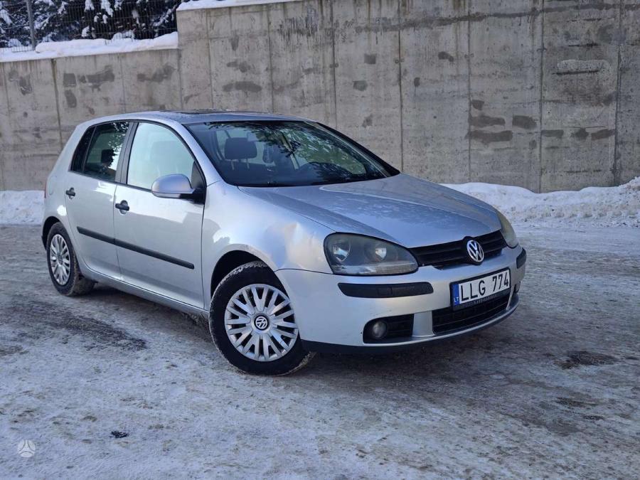 Grey Volkswagen Golf 2004 in Vilnius, with an engine capacity of 1.98 L and mileage of 236 thousand km for 2150 €, photo 2 on AUTOMOTO.COM.LV