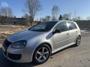 Pelēks Volkswagen Golf 2004 Kelmė, ar dzinēja tilpumu 2.00 L un nobraukumu 355 tūkst. km par 1250 €, foto 2 vietnē AUTOMOTO.COM.LV