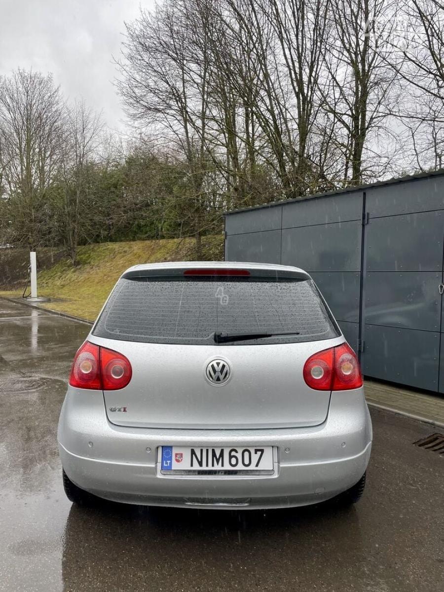 Grey Volkswagen Golf 2004 in Alytus, with an engine capacity of 1.60 L and mileage of 207 thousand km for 2000 €, photo 6 on AUTOMOTO.COM.LV