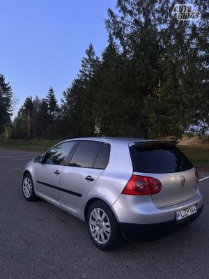 Grey Volkswagen Golf 2004 in Elektrenai, with an engine capacity of 2.00 L and mileage of 293 thousand km for 2000 €, photo 4 on AUTOMOTO.COM.LV