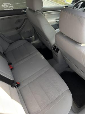 Grey Volkswagen Golf 2004 in Elektrenai, with an engine capacity of 2.00 L and mileage of 293 thousand km for 2000 €, photo 13 on AUTOMOTO.COM.LV